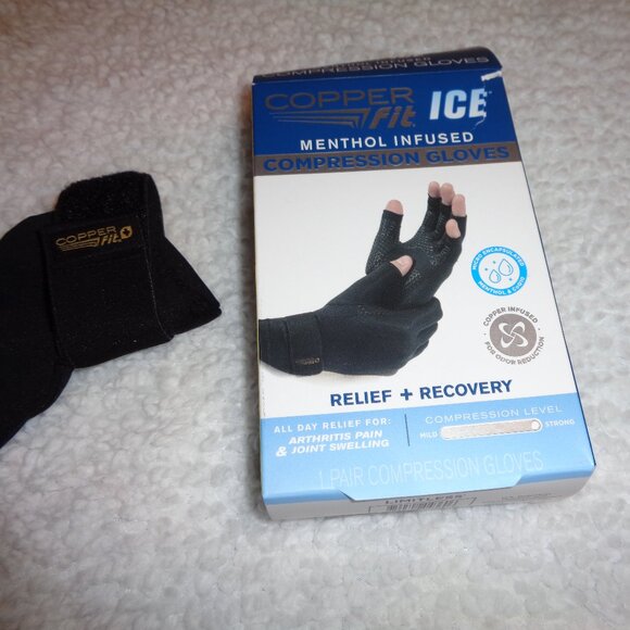 Copper Fit | Accessories | Copper Fit Ice Menthol Infused Compression ...